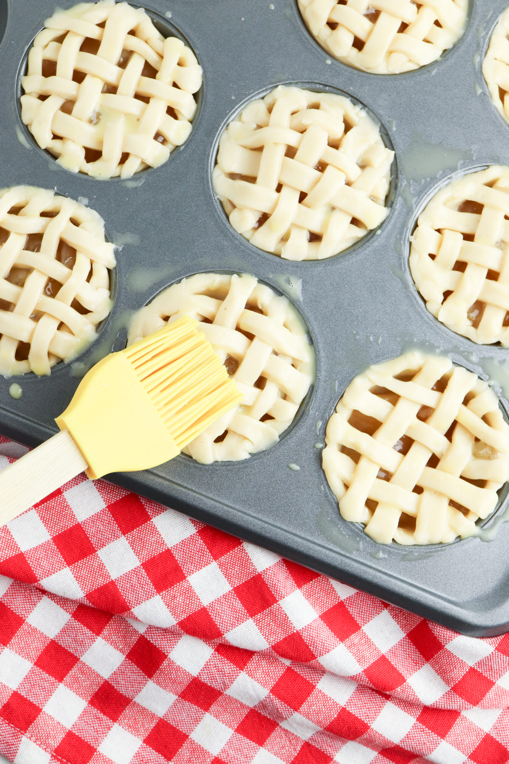 Easy Mini Apple Pies Recipe - {Not Quite} Susie Homemaker