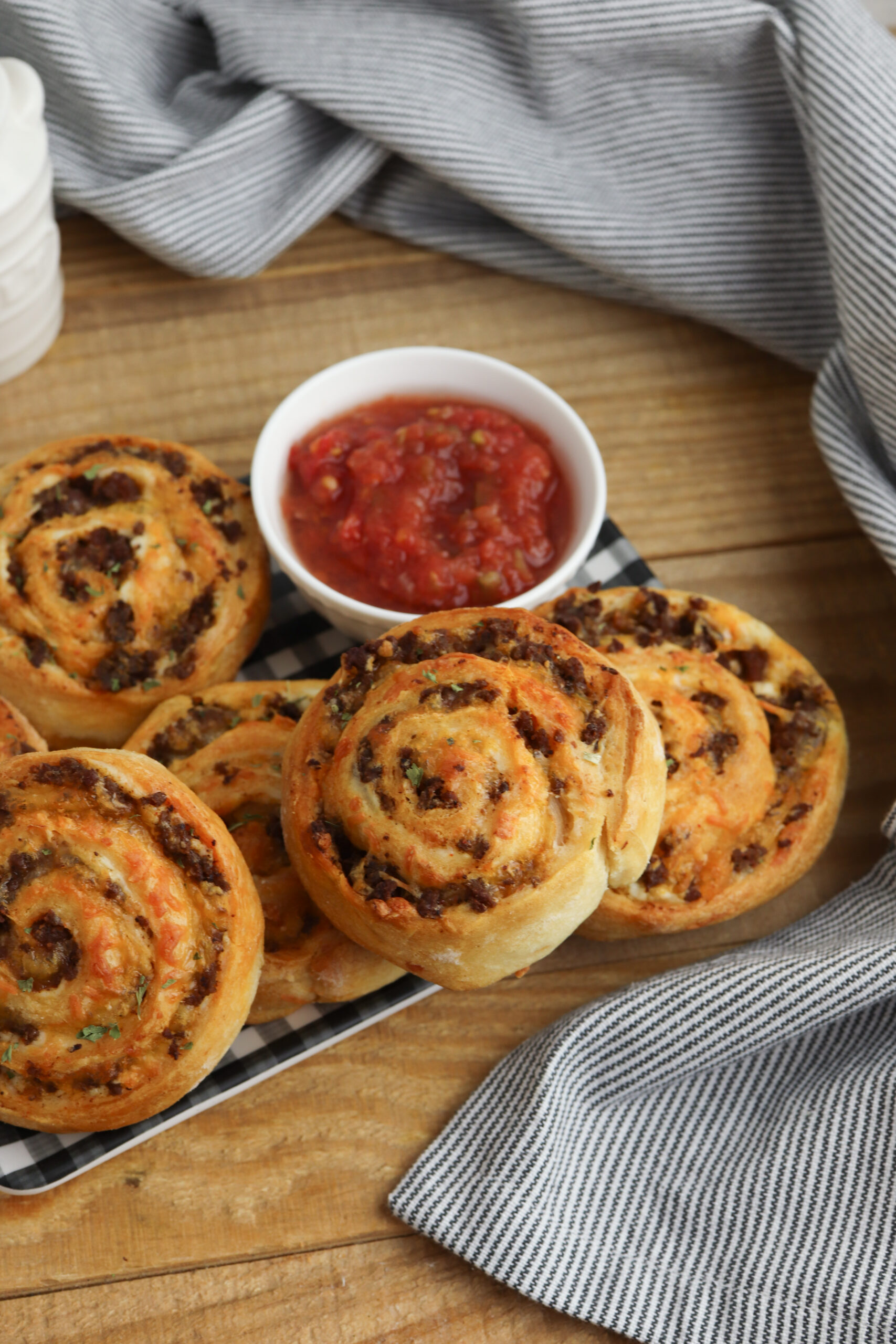 Taco Pinwheels Recipe | Taco Pinwheels Appetizer Made Out of Crescent ...
